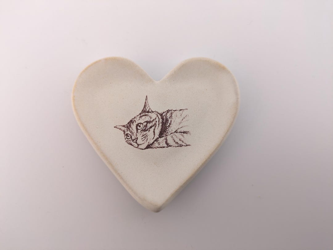 Tiny Ceramic Heart Dish With Cat Design, Ring Holder - Etsy