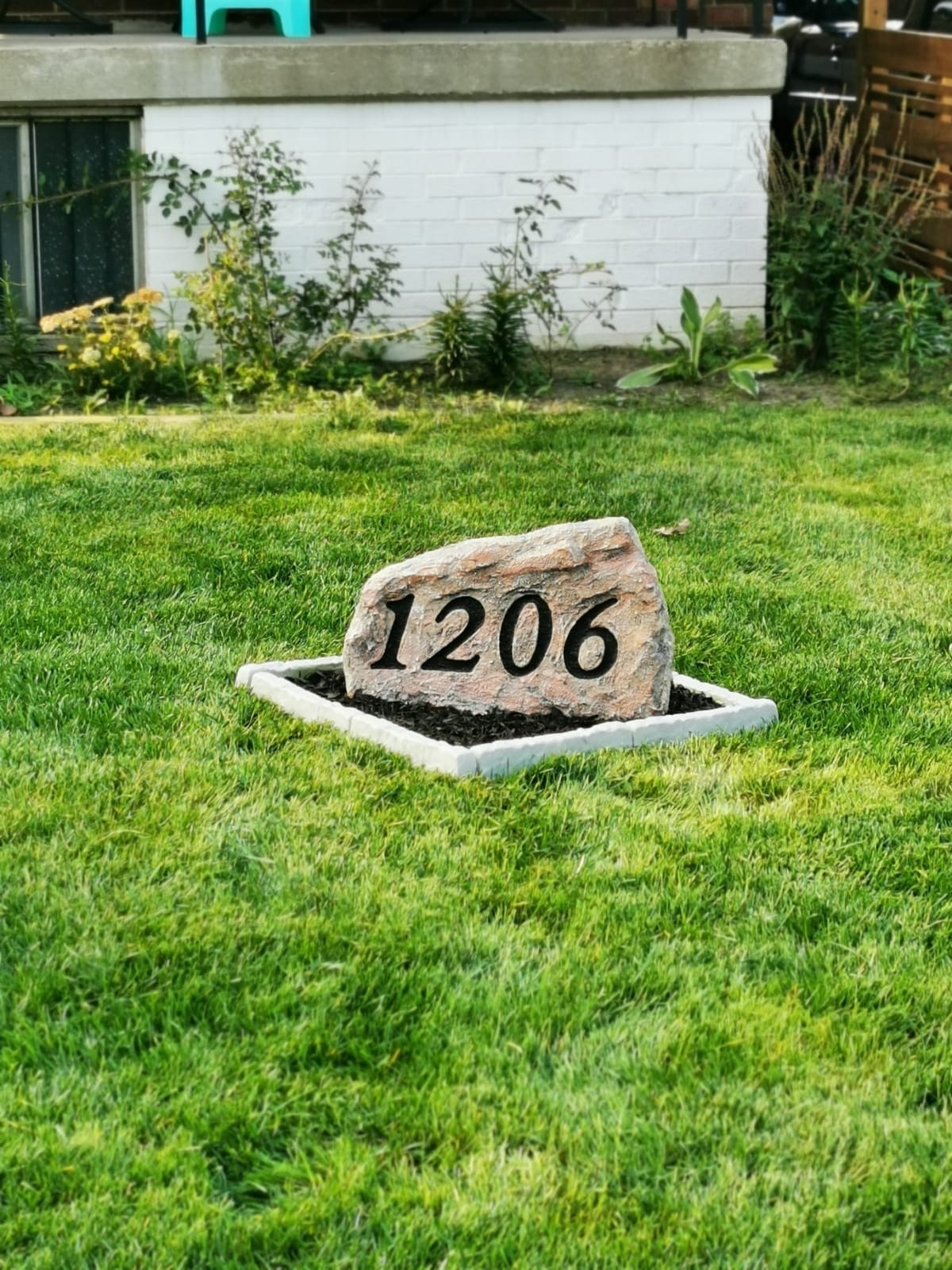 Front Yard Sign - Artificial Stone Plate - 18"x 20"x 2" With House ...