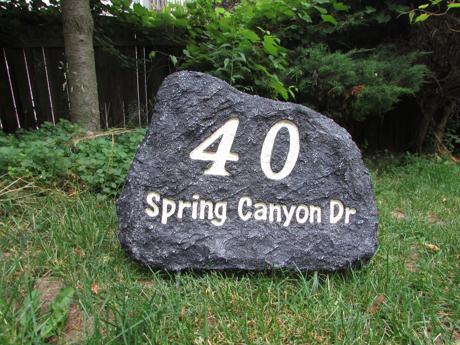 Front Yard Sign - Artificial Stone Style - 18"x 20"x 2" With House ...
