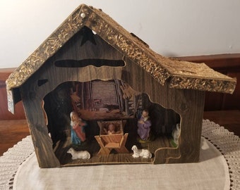 Wooden creche | Etsy