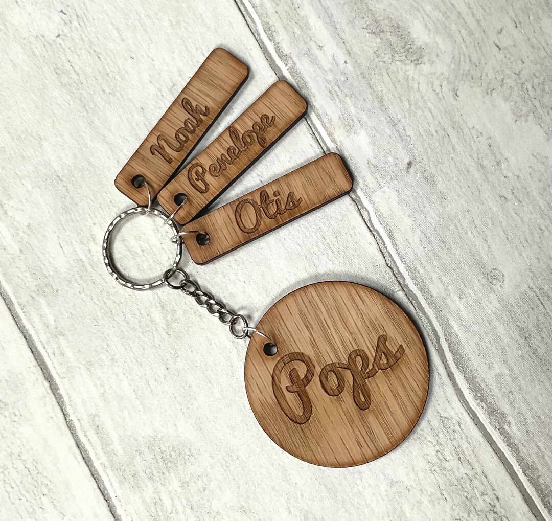 Personalised Oak Veneer Keyring: Family Name Tags, Mother's/father's ...
