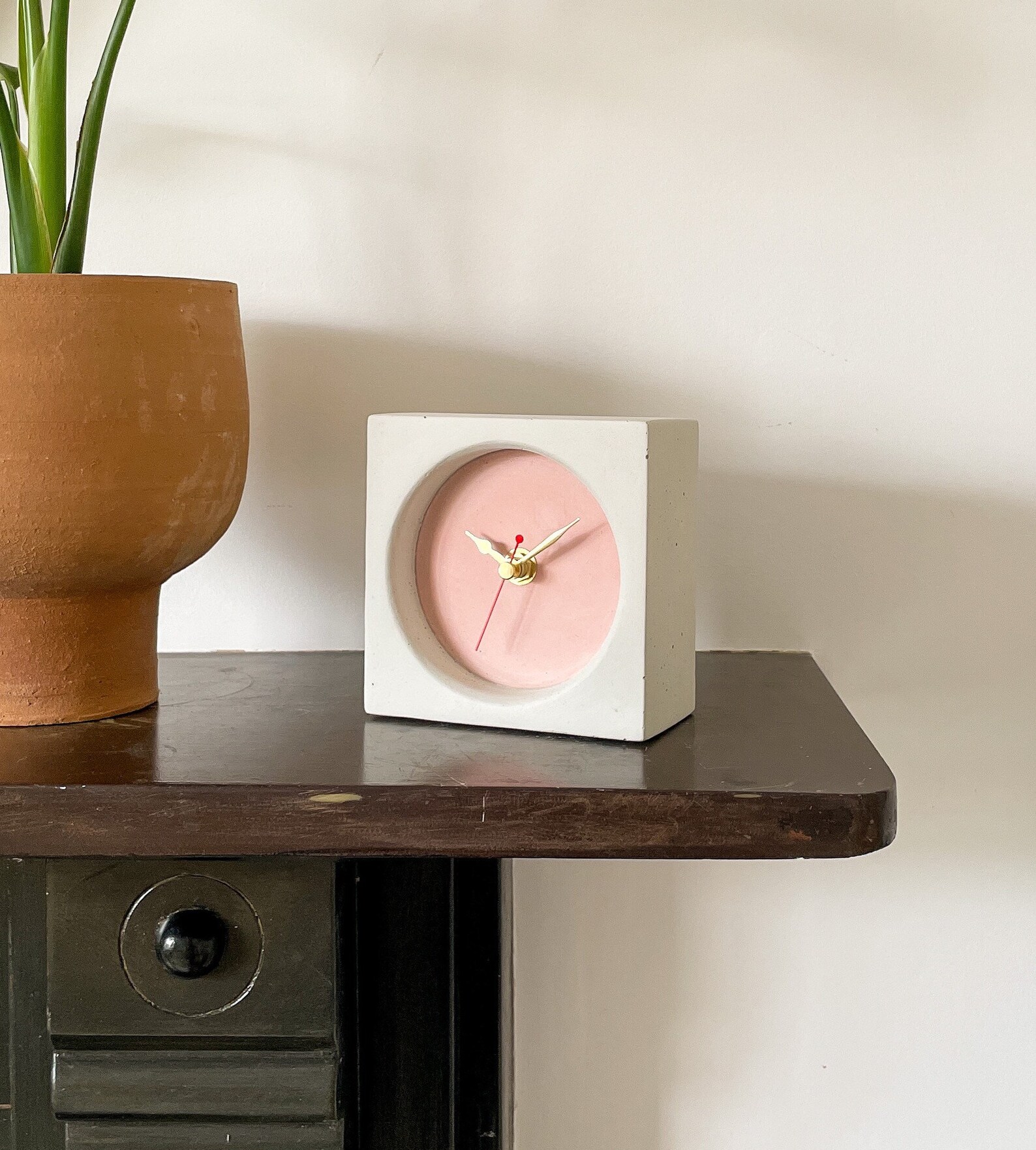 Concrete/cement Grey & Dusky Pink Desk Clock Handmade - Etsy UK