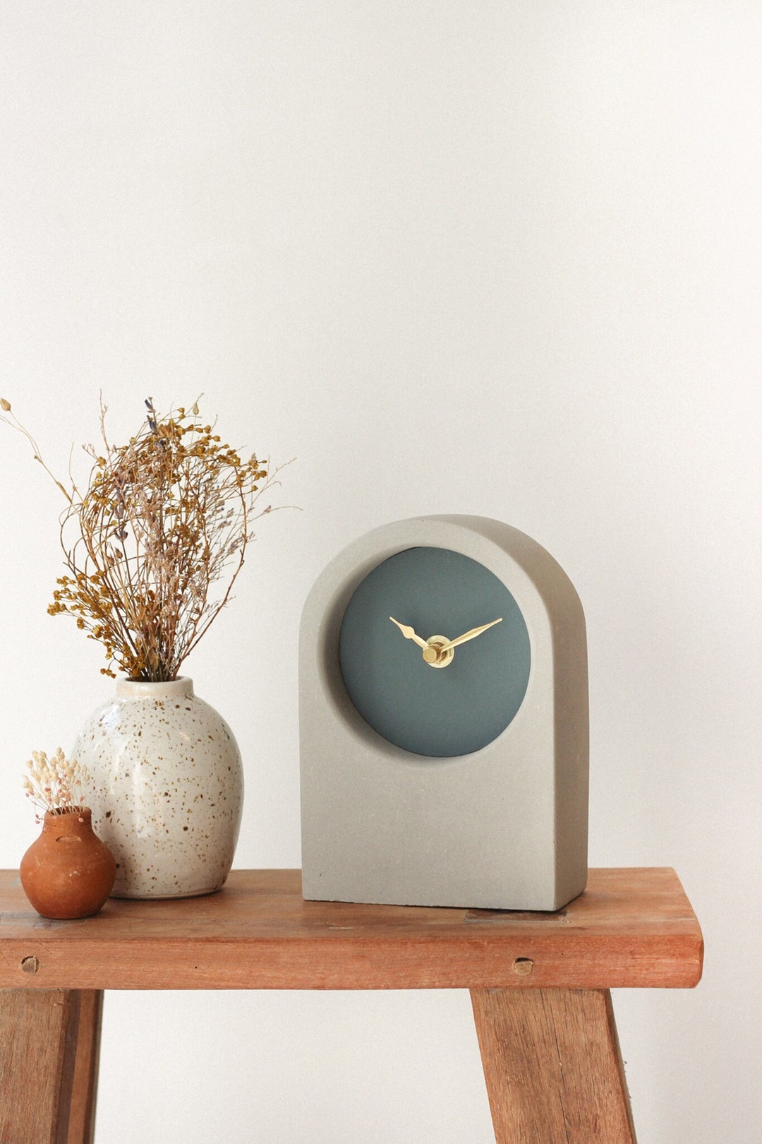 Concrete/cement Inchyra Blue Desk Clock Handmade - Etsy