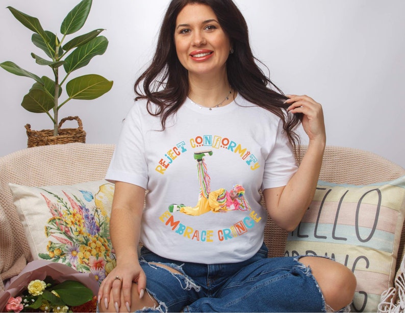 Clown Shirt Funny Cringe Clown Core Meme Tshirt Weird Oversized T Shirt ...