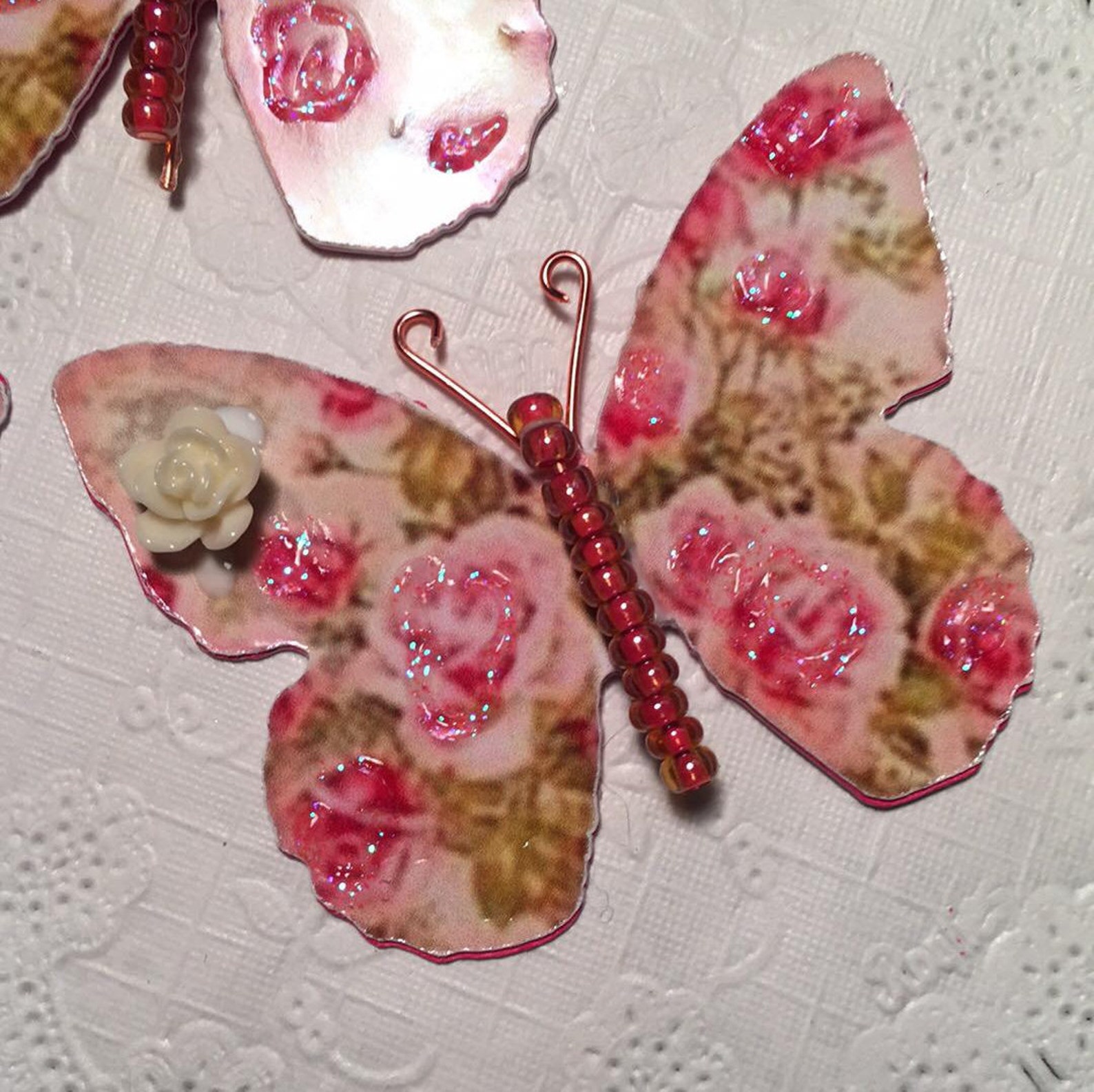 Comin up Roses Rose Glass Bodies 3D Cream Roses Butterflies - Etsy