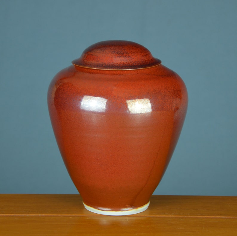 Iron Red Ceramic Jar W/lid Hand Thrown Porcelain Pottery - Etsy
