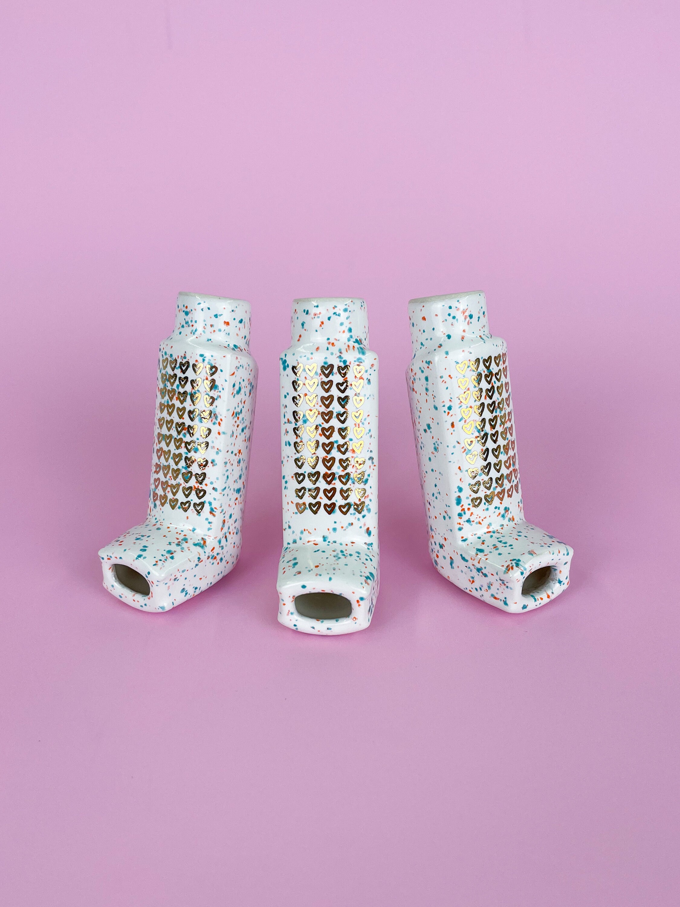 Sprinkle Little Gold Hearts Inhaler Pipe