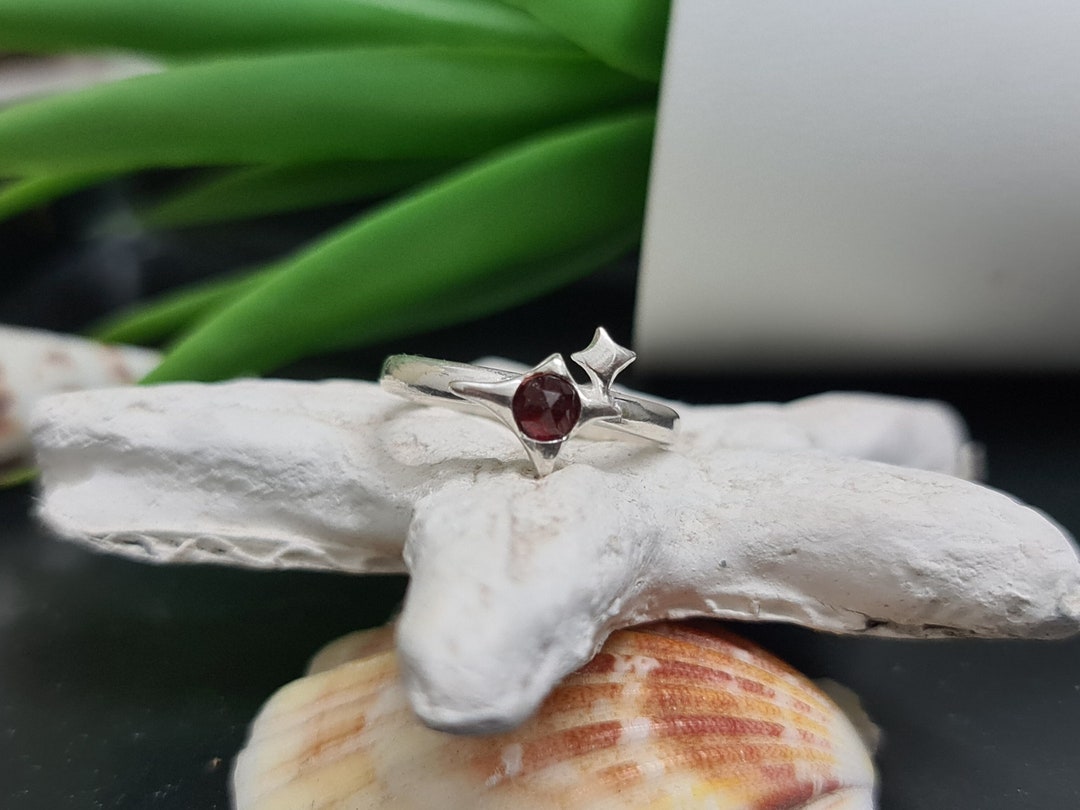 Small Family Ring mom and Kid Ring Tiny Garnet Ring silver Ring ...