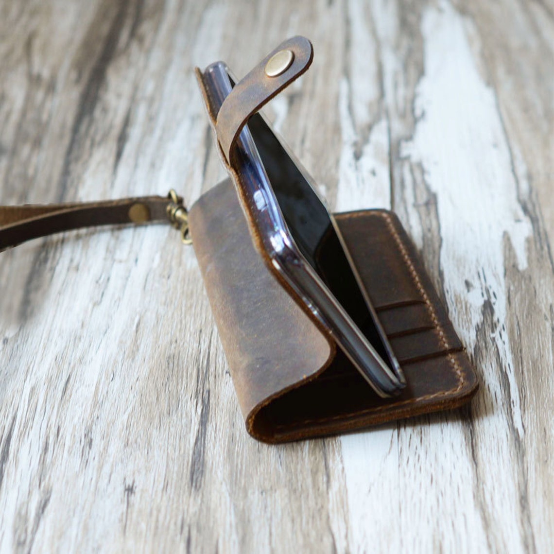 Personalized Genuine Leather Wristlet Iphone SE / 11 / Xs / Xr - Etsy