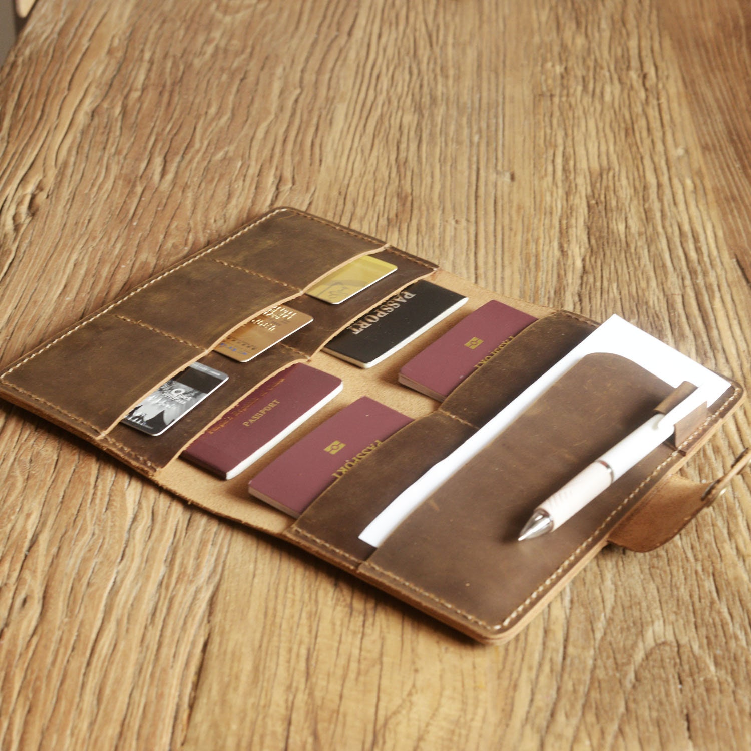 Personalized Leather Family 4 Passport Holder / Family - Etsy UK