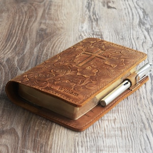 Personalized KJV Holy Bible Cover , Custom Leather Holy Bible Book Case ...