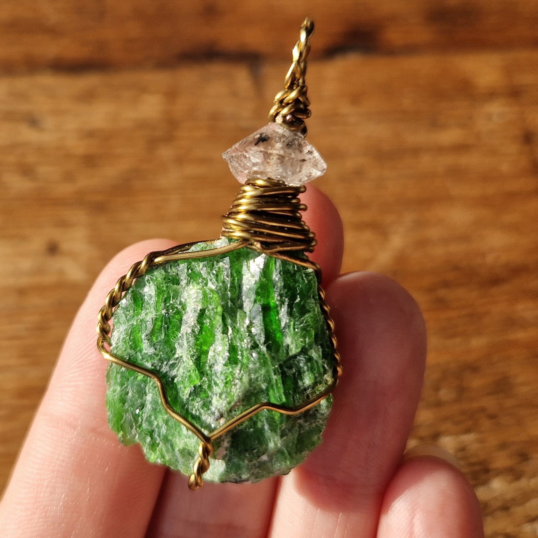 Raw Chrome Diopside Pendant With Himalayan Diamond Gorgeous Raw ...