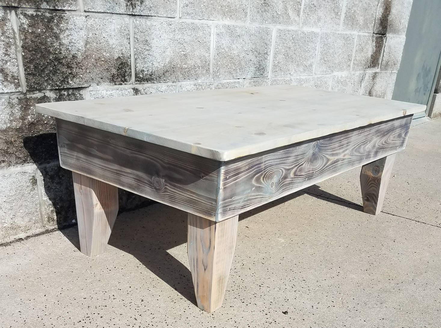 Farmhouse Coffee Table With Weathered Distressed Finish. Fixer Upper ...