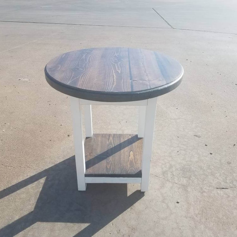 Farmhouse End Table - Etsy