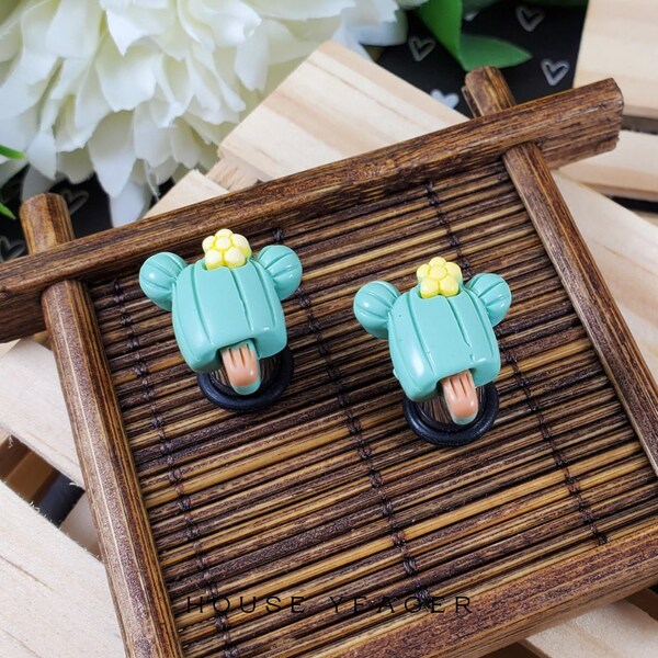 Cute Plugs - Etsy