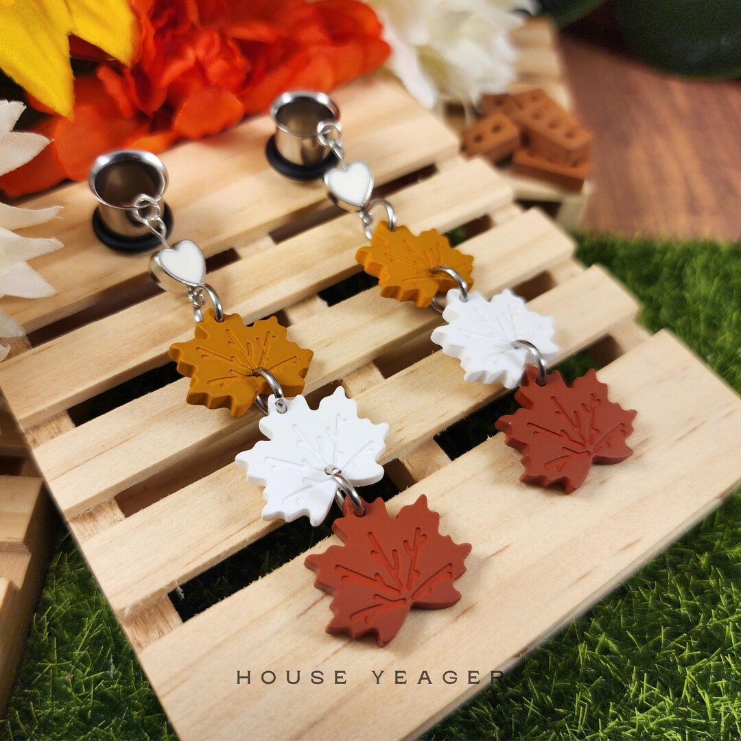 Maple Leaves Plugs: Fall Gauges With Triple Leaf Dangles - Etsy