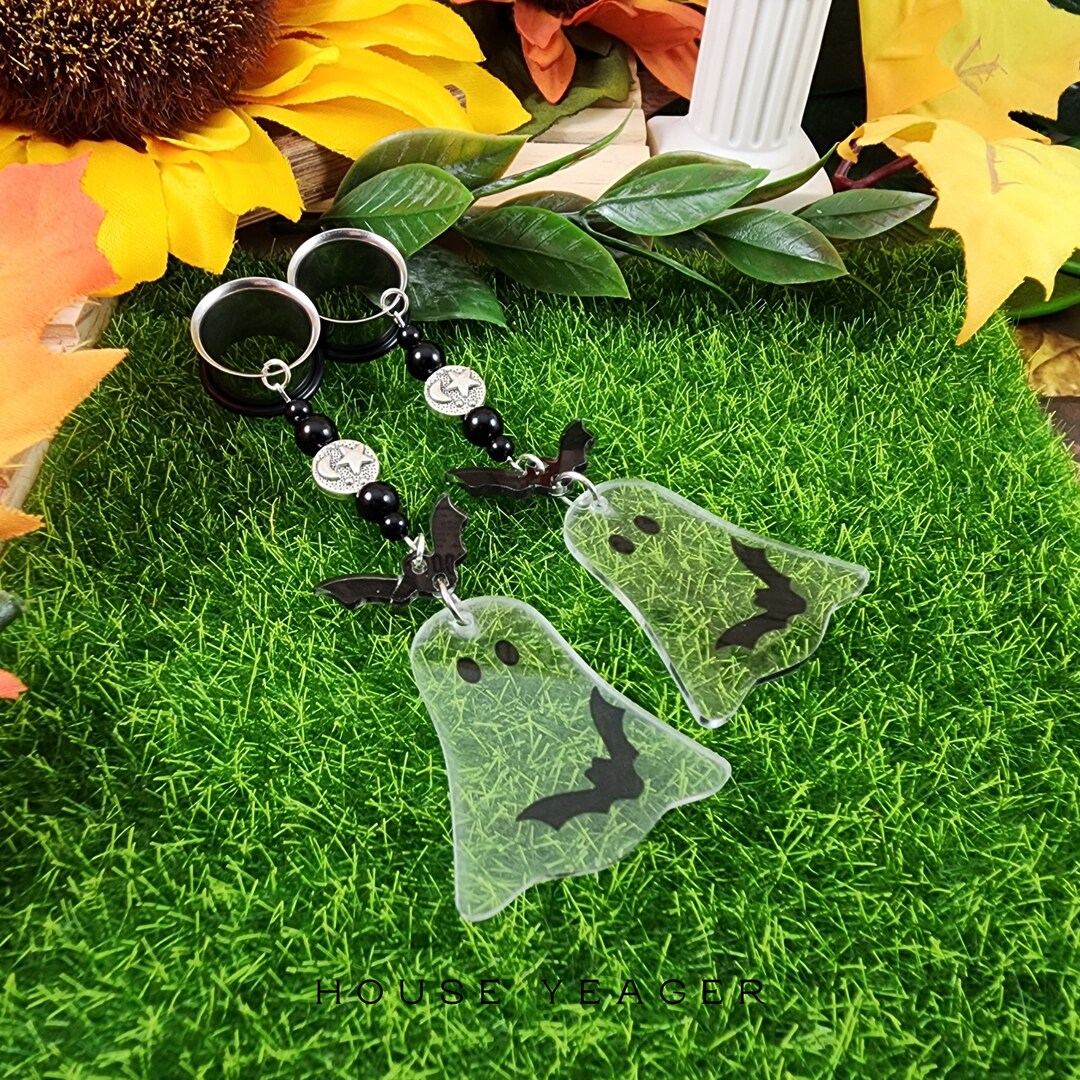 Gus the Ghost Plugs: Acrylic Dangle Gauges for Halloween - Etsy