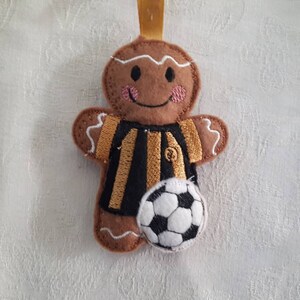 Gingerbread Footballers in Range of Team Colours. - Etsy