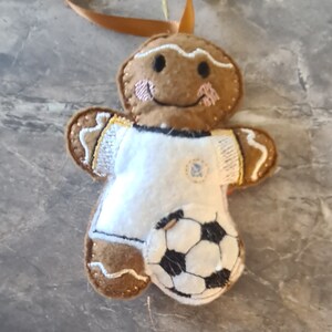 Gingerbread Footballers in Range of Team Colours. - Etsy UK