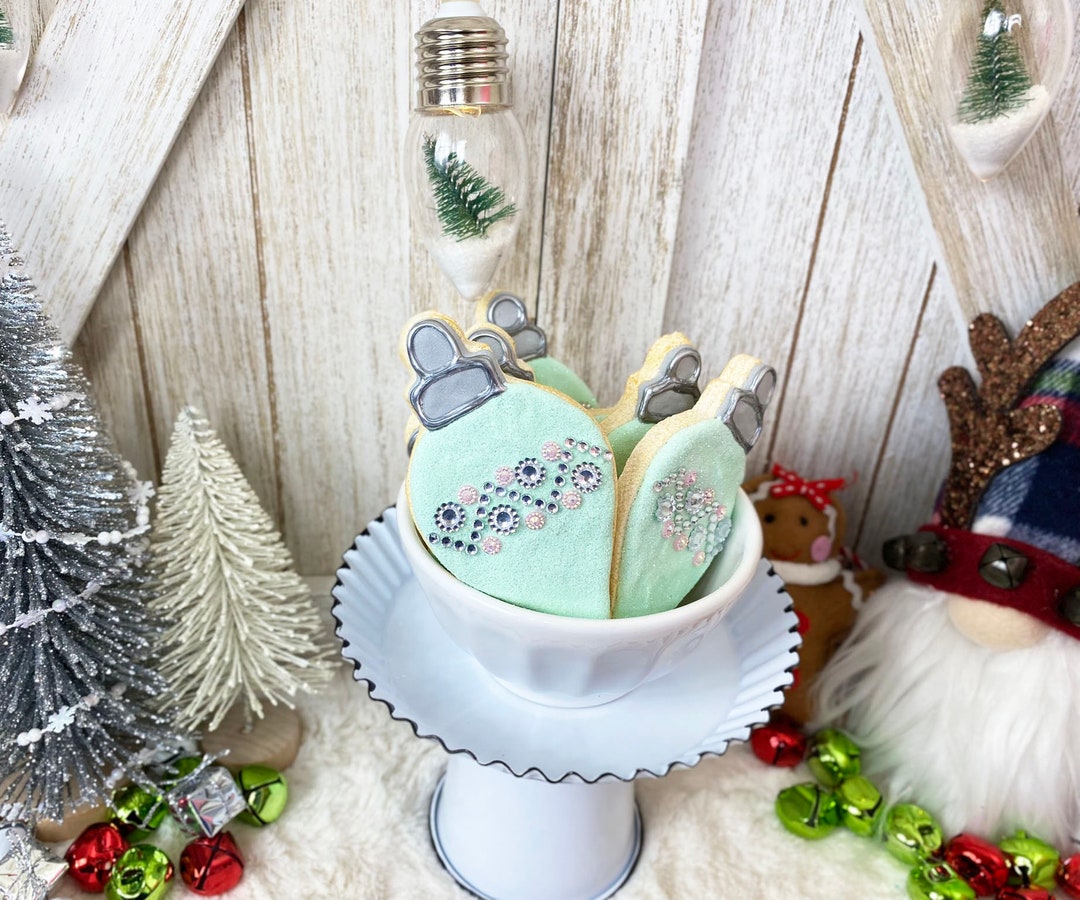 Fake Mint Christmas Ornament Cookies / Faux Christmas Food / Pastel ...