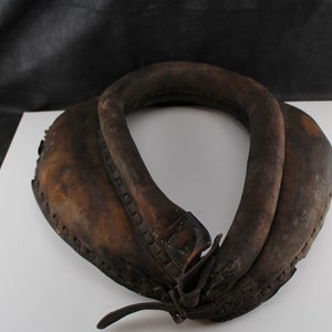 ANTIQUE Genuine Leather Horse Mule Ox Collar Harness Primitive Yoke ...