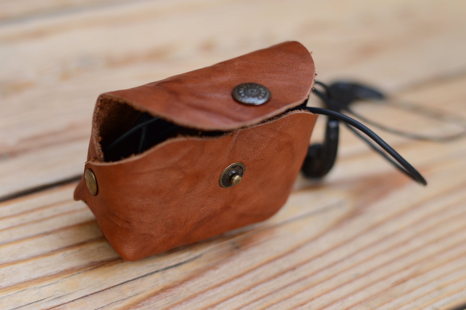 Headphones case Leather headphones bag Mini headphones pouch | Etsy