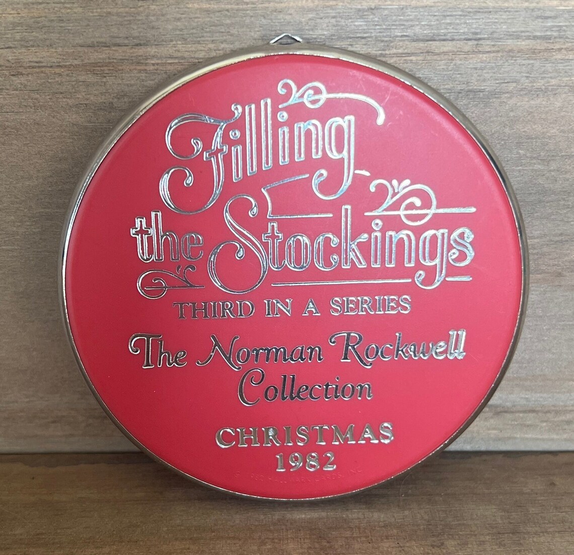 Norman Rockwell Filling the Stockings Cameo Keepsake Ornament Christmas ...