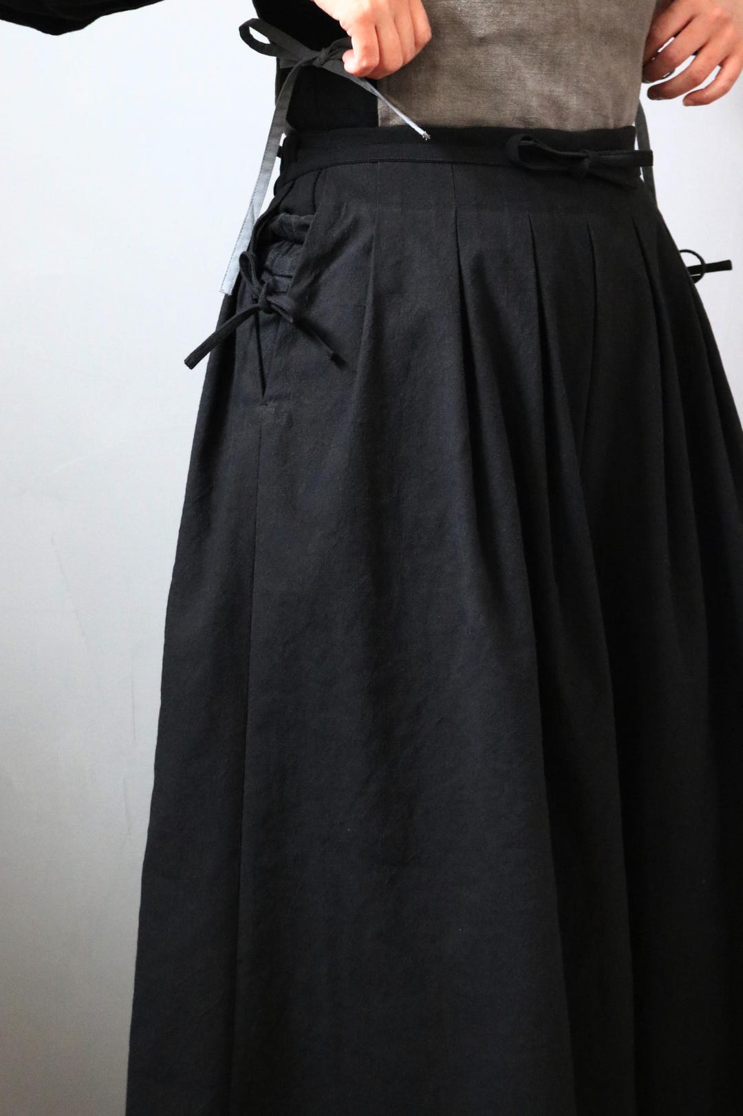 Sasaki-chiho/french Antique Linen Black HAKAMA Pants/korean Hanbok-inspired Wide Gaucho Pants ...