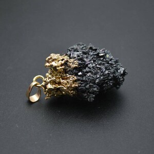 Shiny Black Rough Rainbow Stone Mineral Pendant Gold Plating Jewelry - Etsy