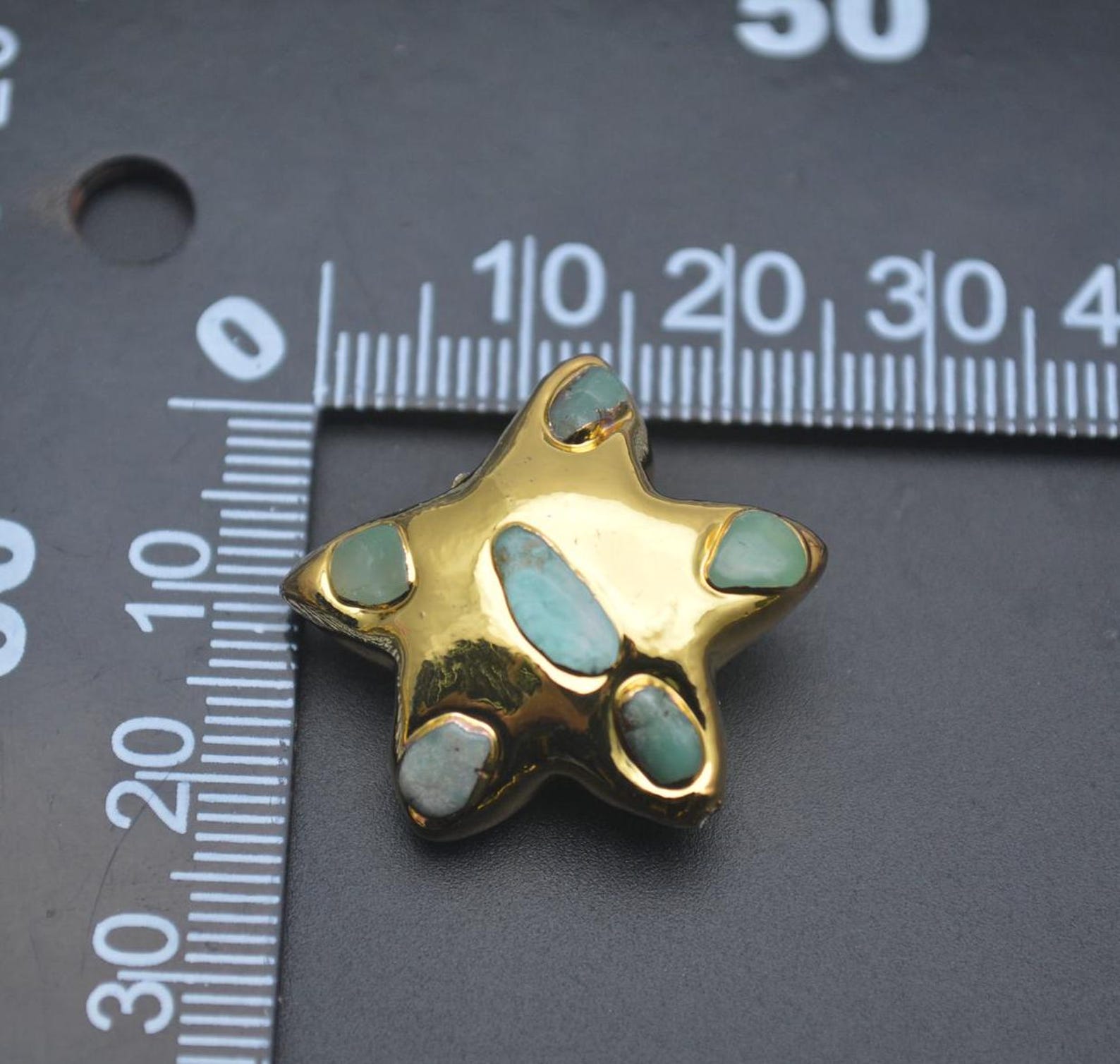 New Design 25mm Big Star Shape Gold Plating Green Australia Jade ...