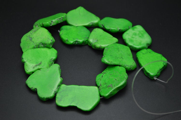 1 Strand 30~40mm Apple Green Color Freeform Howlite Turquoise Slab ...