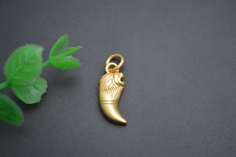 Matte Gold Color Lion King Teeth Metal Charms for Bracelet Necklace ...