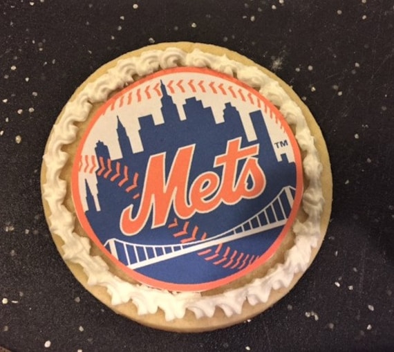 Custom Sports Team Logo Cookies by Lady Sweet Cakes | Catch My Party