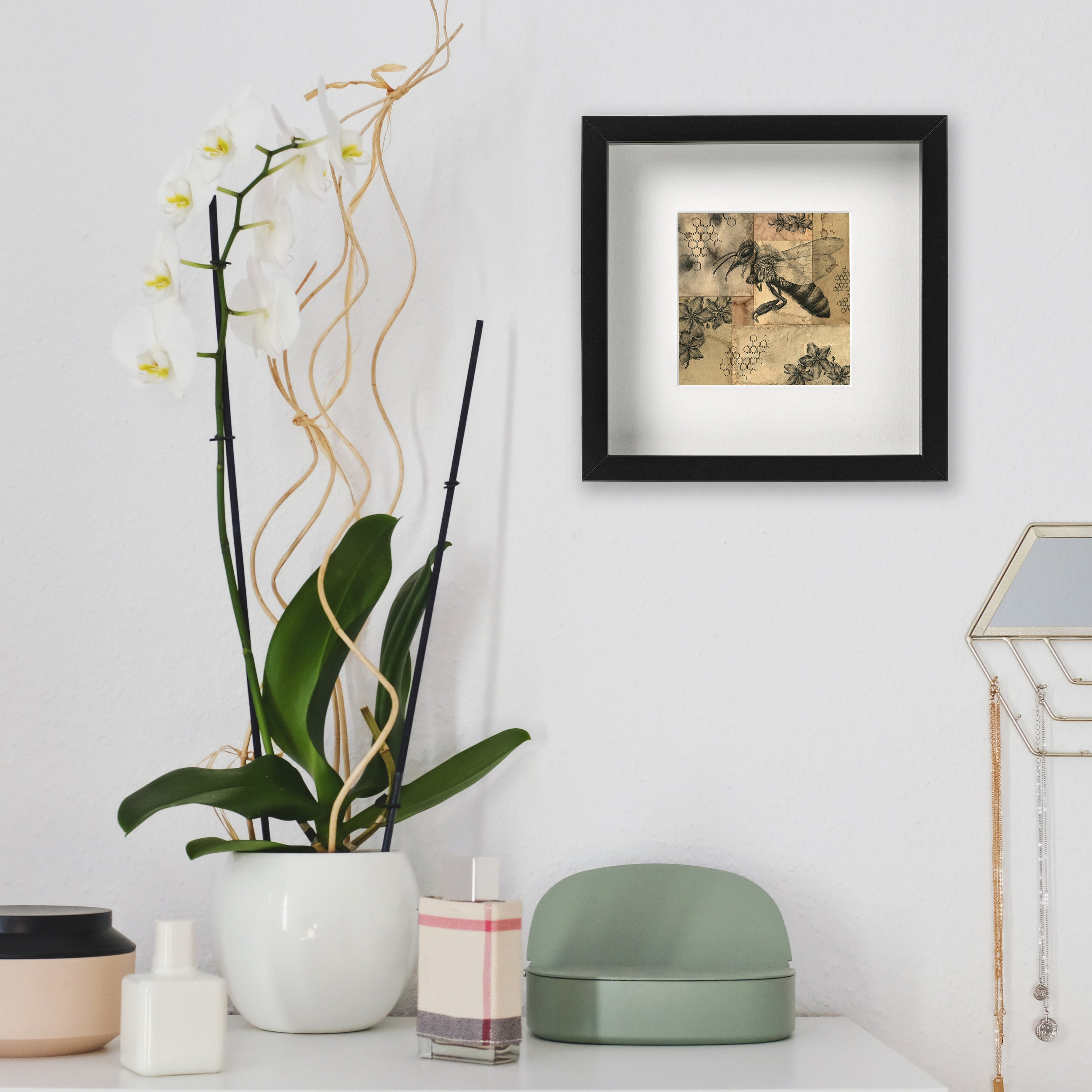 Flight of an Architect Bee Art Print | Etsy