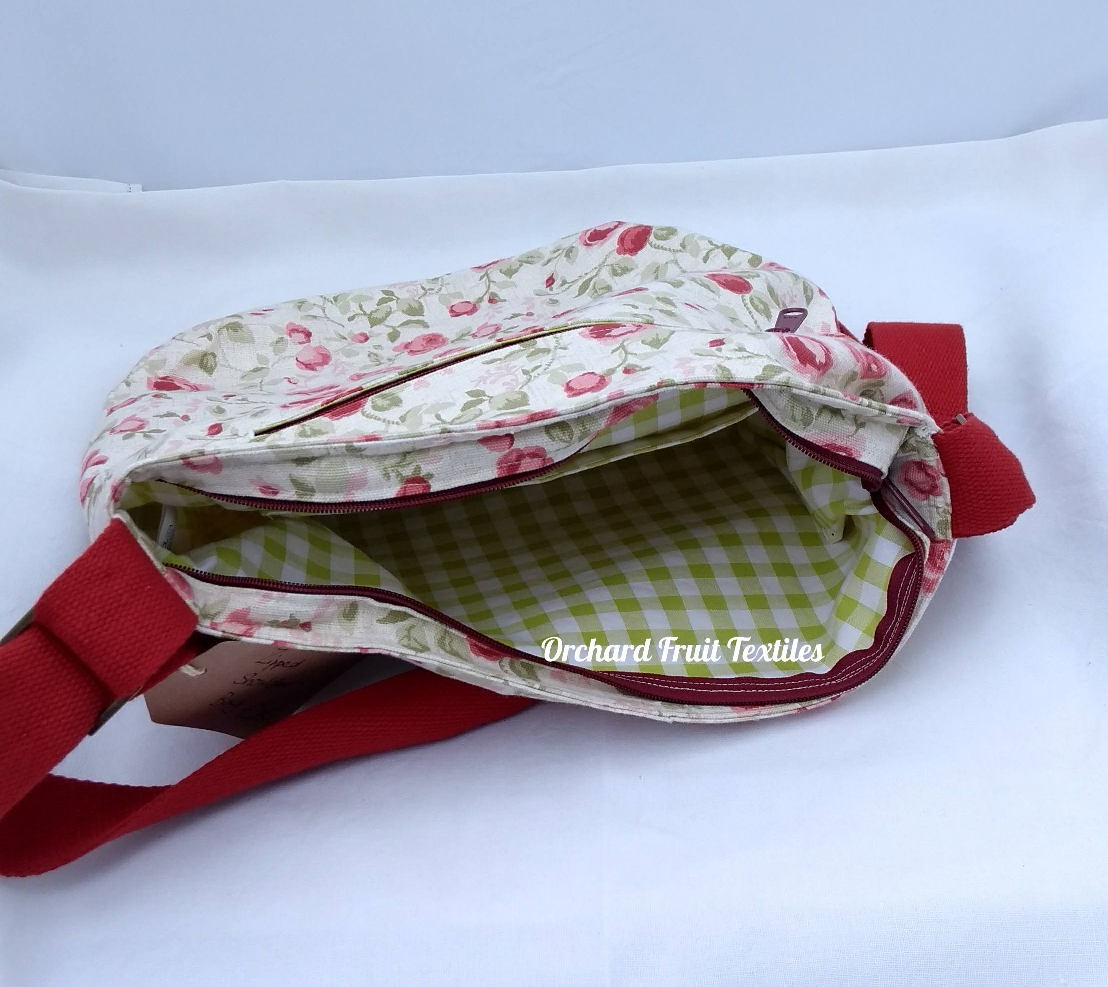 Handmade Shoulder Bag - Roses on a Cream Background - Etsy UK