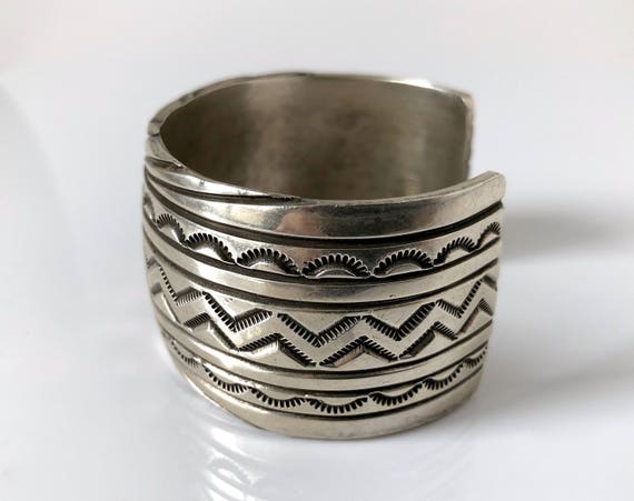 Handmade Native American Sterling Silver Cuff Bracele… - Gem