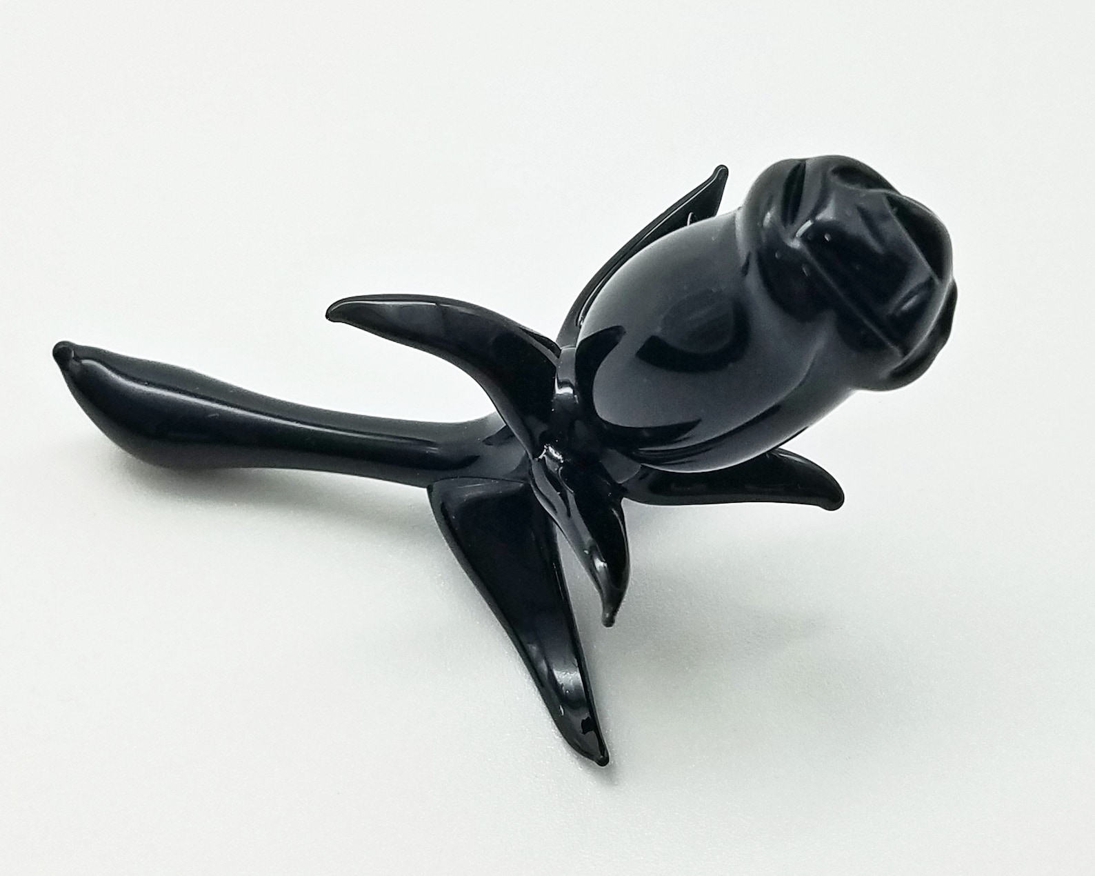 Beautiful Black Glass Rose. Short Stemmed Design. A Unique Peter ...