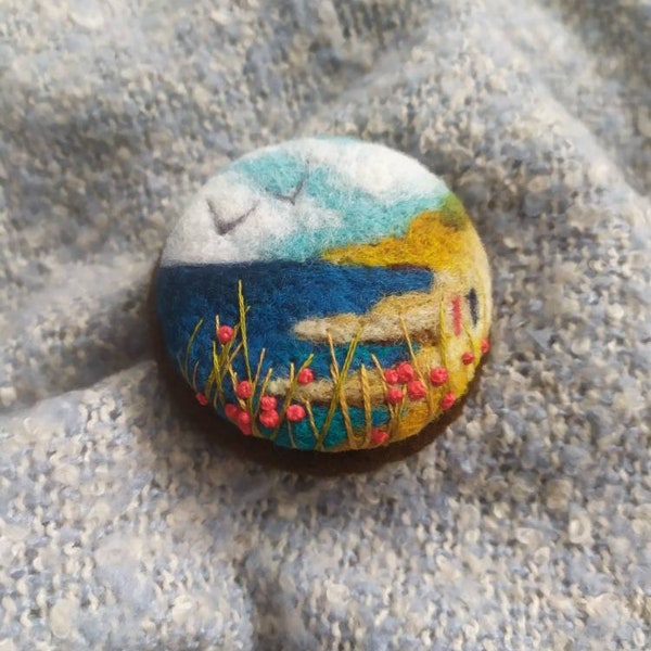 Needle Felted Brooch - Etsy