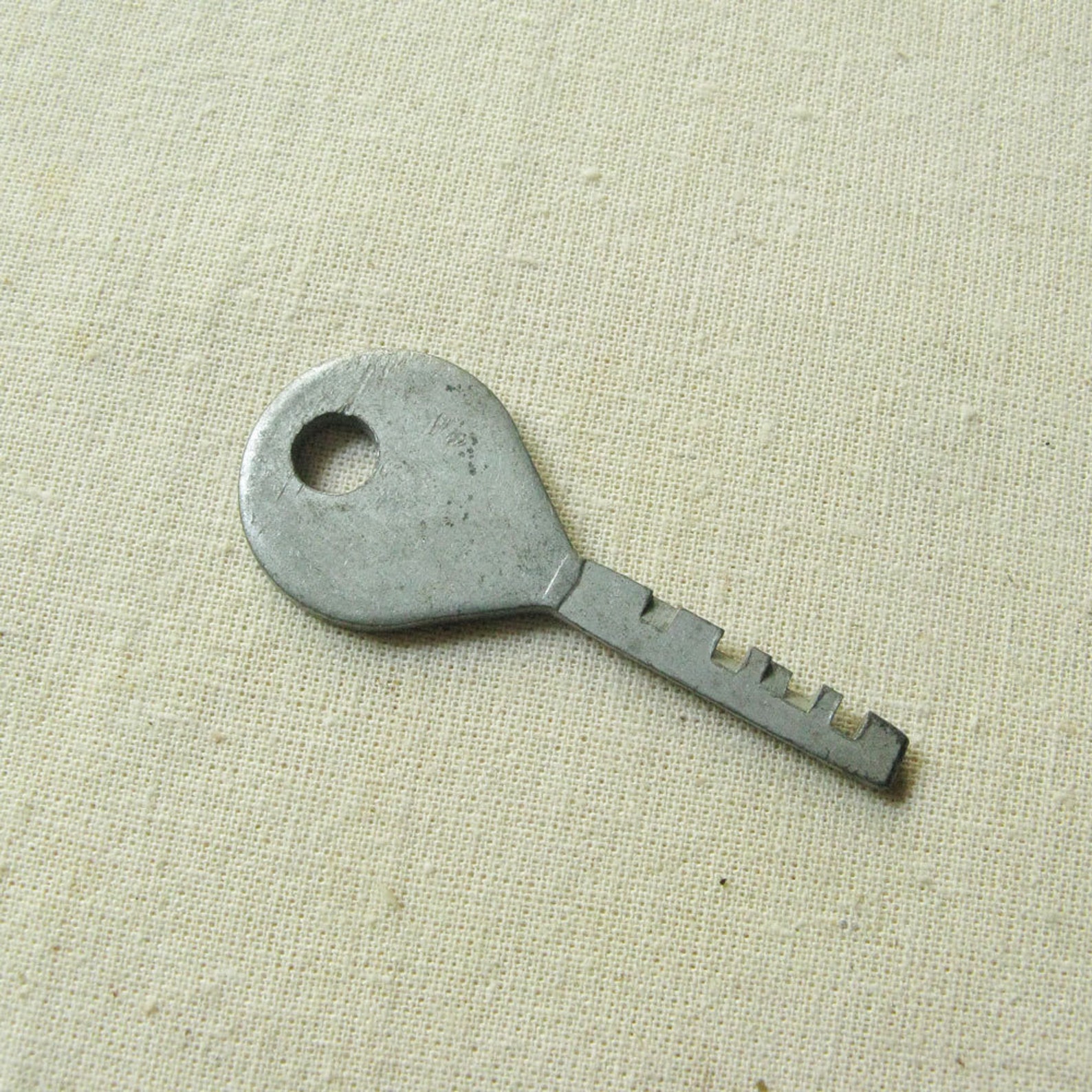 10 Pcs Vintage Keys Flat Keys Old Keys Steampunk Keys - Etsy