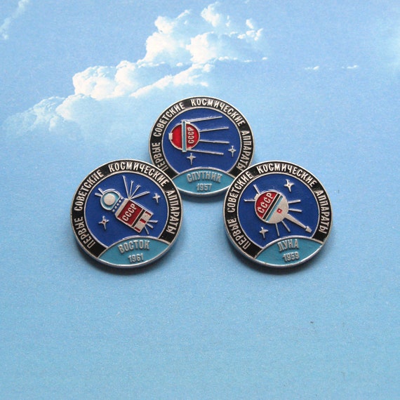Vintage Space Pins, Moon Exploration, Space Lapel Pin… - Gem