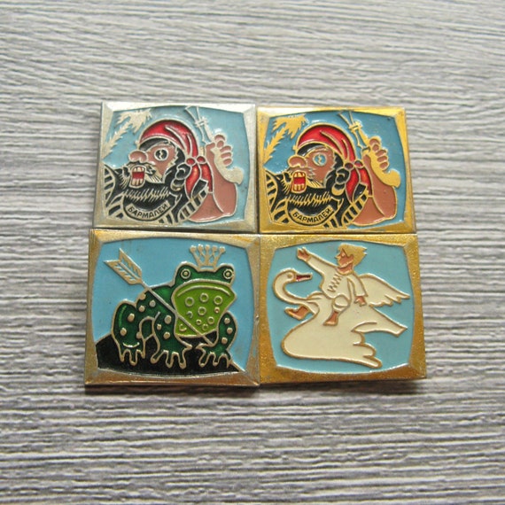 Vintage Cartoon Characters Pins, 80s Pins, Fairy Tale… - Gem