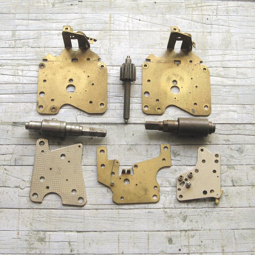 Vintage Brass Clock Parts: Retro Cogs, Gears, and Wheels - Etsy