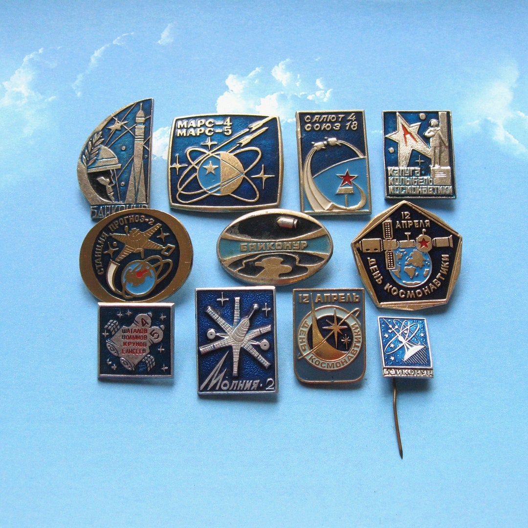 Vintage Space Pins, Cosmos Exploration, Space Badge, Space Collectible ...