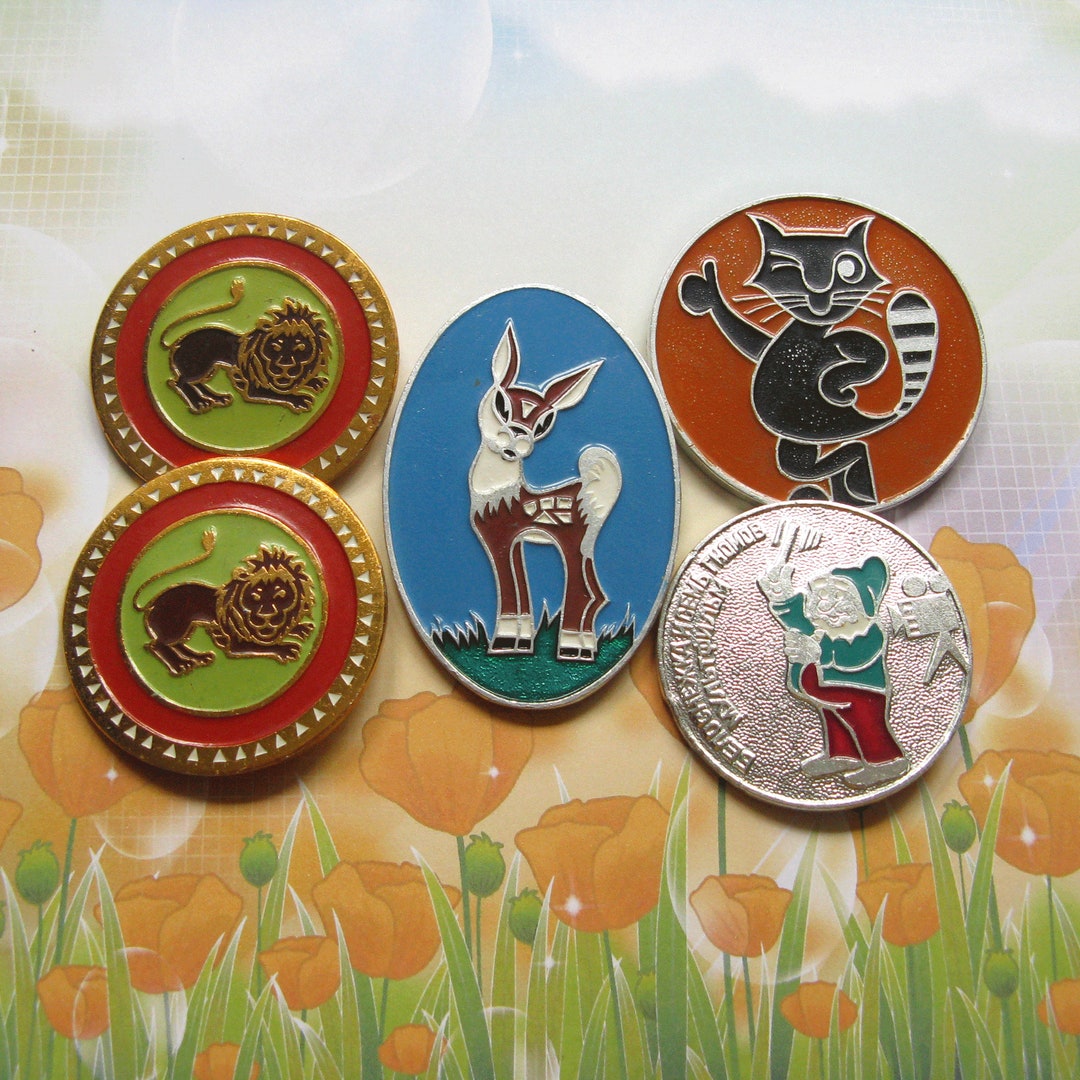 Vintage Cartoon Characters Pins Cartoon Badges Pins for - Etsy