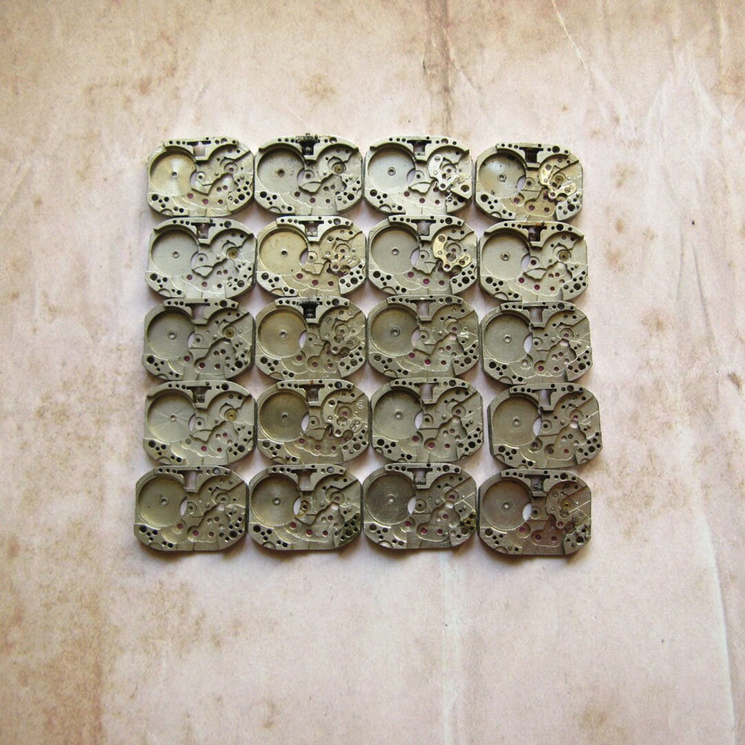 Vintage Wrist Watch Plates: Steampunk Gears, Mixed Media Art (20 Pcs ...