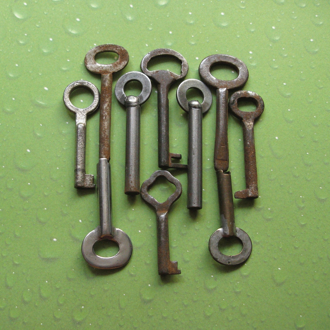 Vintage Skeleton Keys Collection: Large Antique Metal Keys (set of 10 ...