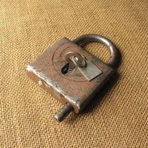 Vintage Lock, Padlock With Key, Working Padlock, Cottage Chic, Rust and ...