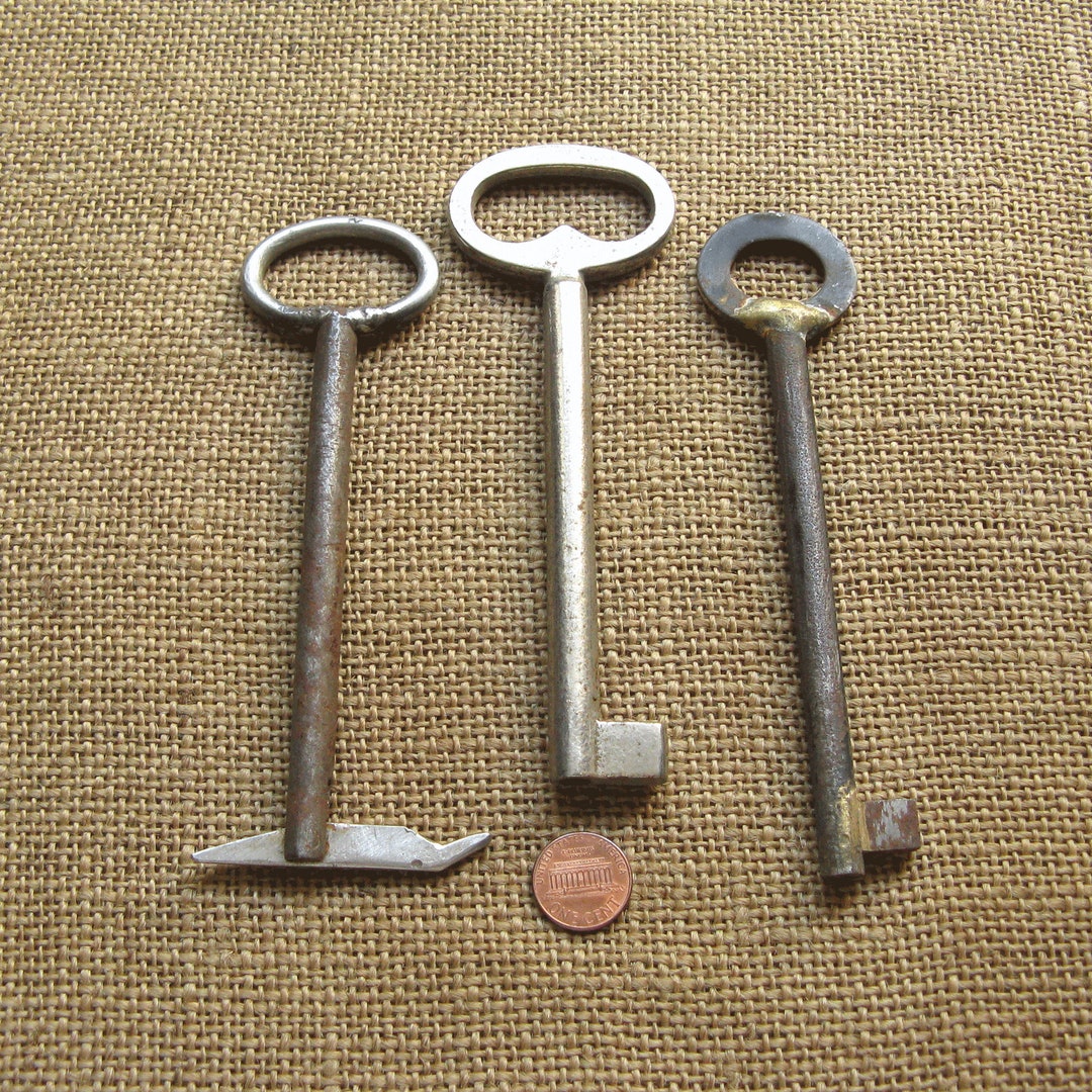 6 Antique Keys Antique Barn Keys Antique Castle Keys - Etsy
