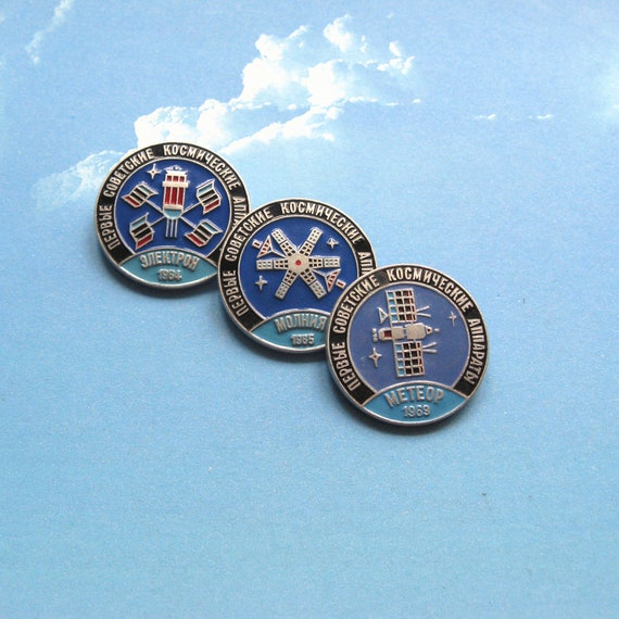 Vintage Space Pins, Moon Exploration, Space Lapel Pin… - Gem