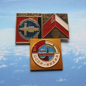 Vintage Space Pins, Cosmos Exploration, Space Badge, Space Collectible ...